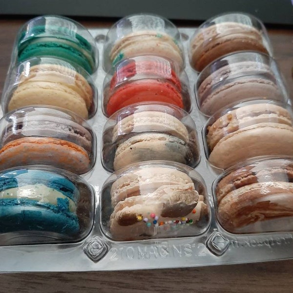 12 Macaron Box - Assorted Flavors - Gifts - French Macaroons - ICE PACK ...