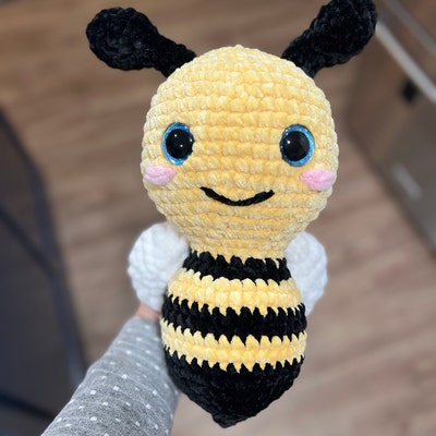 Hatching Bumblebee Crochet Pattern, Bee Pattern - Etsy