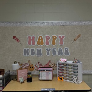 Daisy Themed Back to School Classroom Decor, Bulletin Board Kit ...