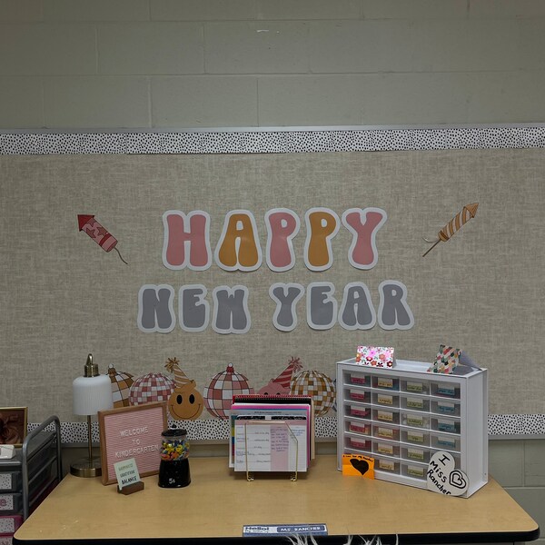 Retro New Year Bulletin Board Kit, Holiday Season Theme, Easy Seasonal ...