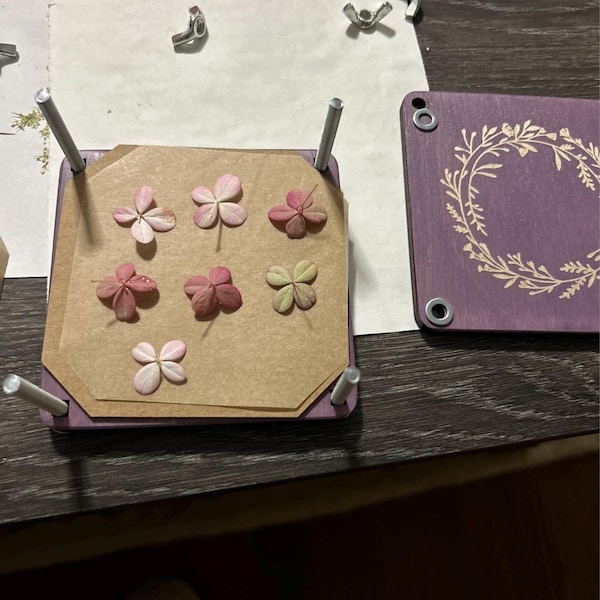 Flower Pocket Press With Floral Pattern Engraving, Birthday Gift, Mini ...