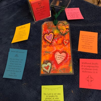 Box of Blessings 200 Scripture Cards Encouragement Bible Verse Cards ...