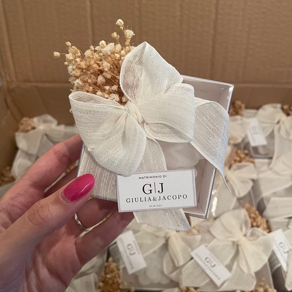 Personalized Wedding Almond Candy Favors for Guests, an Italian Wedding ...