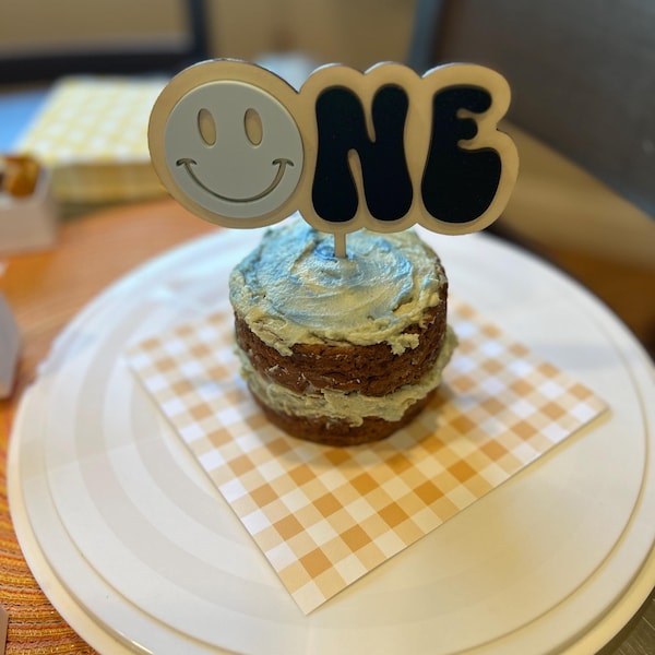 Smiley One Cake Topper, First Birthday, Smiley Faces, One Happy Dude ...