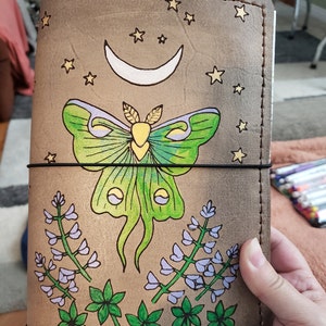 Leather Checkbook Wallet Nice pattern with wood grain and | Etsy