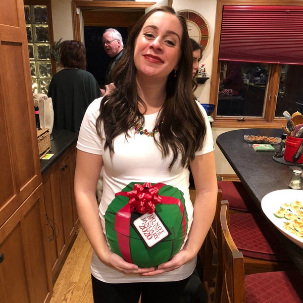 Christmas Gift Maternity Shirt, Pregnancy Announcement With Due Date - Etsy