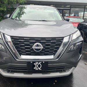 Custom Letter Leaf Crest License Plate Car Tag Diamond Etched Engraved ...