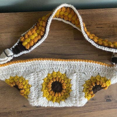 Sunny Daze Crossbody Crochet PATTERN PDF Sunflower Crossbody, Bum Bag ...