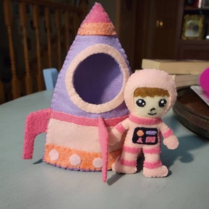 PDF Pattern to Make a Felt Rocket and a Felt Astronaut. - Etsy UK