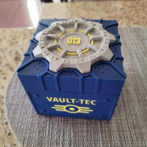The Vault-deck! Vault-tec/fallout Deck Box| MTG Commander Deck Box - Etsy