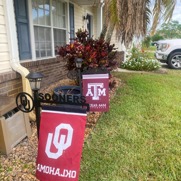 College Team Garden Flag Stand With Solar Light, Customize - Etsy