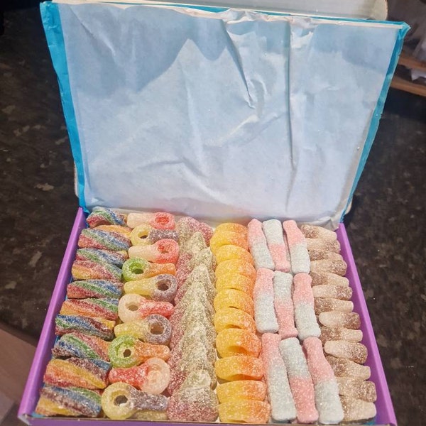 Watermelon Pick N Mix Box, Sweets, Gift, Custom Sweet Box, 1KG Pick and ...