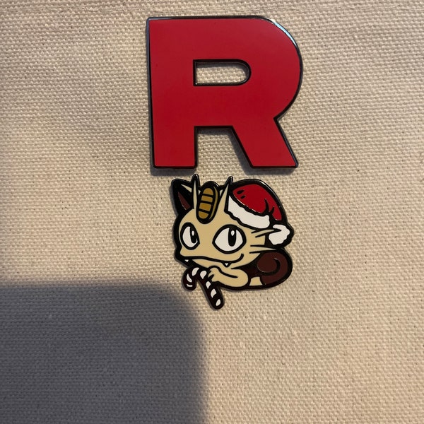 Meowth Pokémon Christmas Enamel Pin Pocket Monster Santa Holiday Kitty ...