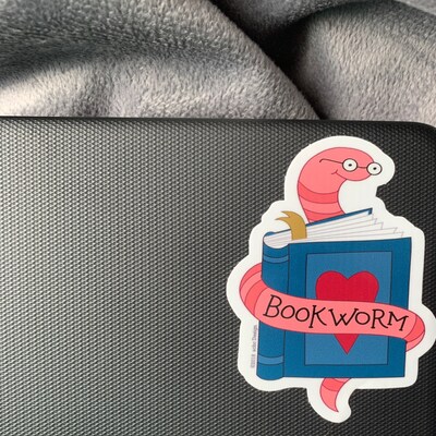 Bookworm Vinyl Sticker / Reader Gift / Laptop Sticker / - Etsy