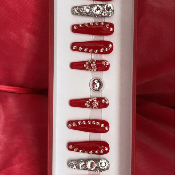 Original Allyson Creation/swarovski Crystals/dramatic Classic Red Press ...