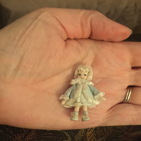 MISS. NOMI - Funny Wooden Doll, Articulated, and Hand Painted ...