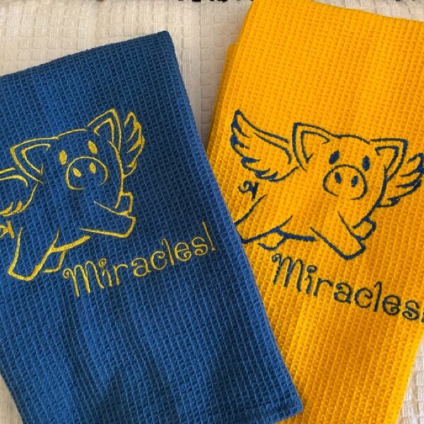 Flying Pig - When Pigs Fly Swine - Embroidery Design Embroidery DESIGN ...