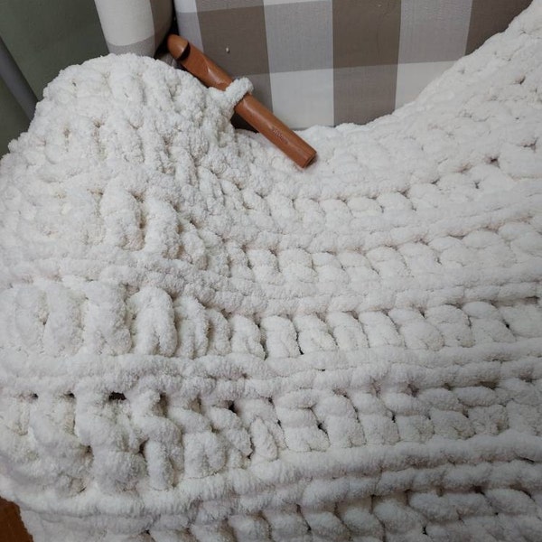 CROCHET PATTERN & VIDEO/ Chunky Cabin Throw, Jumbo Blanket Yarn Pattern ...
