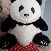SEEU & Chongker He Hua Super Lifelike Plush Panda Dollpanda Fans Can't ...