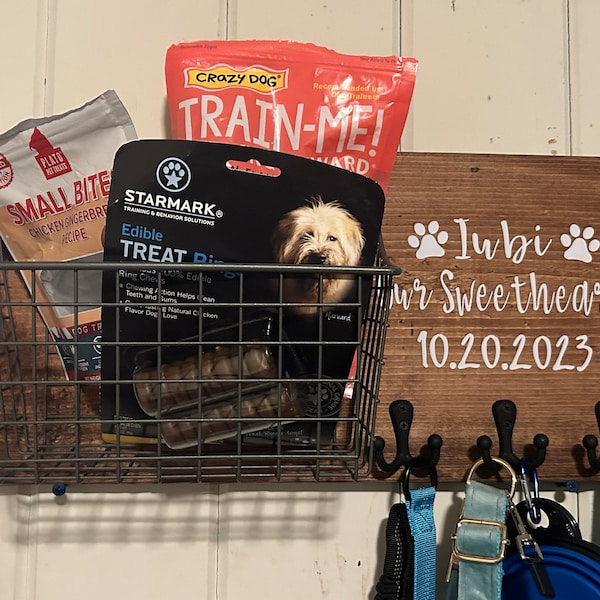 Personalized Wooden Dog Leash Holder Sign for Pet Parents - Etsy