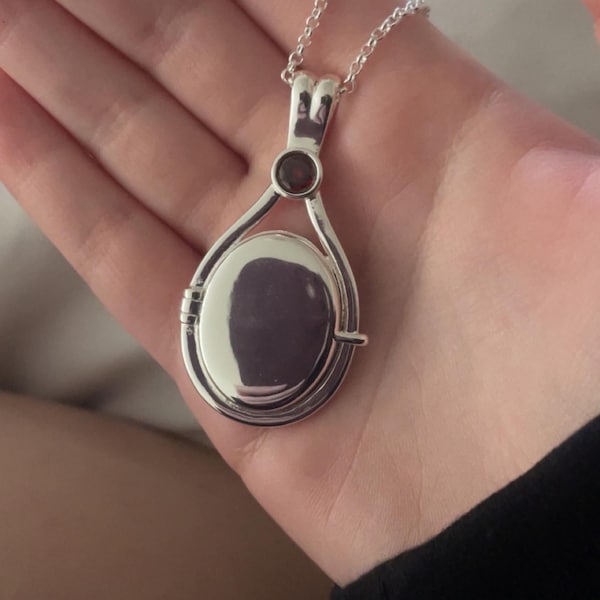 Real H2O Locket Just Add Water Photo Picture Oval Round Locket Engraved ...