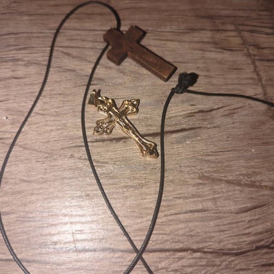 18k Gold Filled Hallowed Star and Attached Heart Engraved Pattern ...