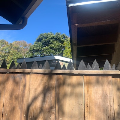 Side Mount Metal Security Fence Wall Spikes Anti-climb Fence Spikes ...