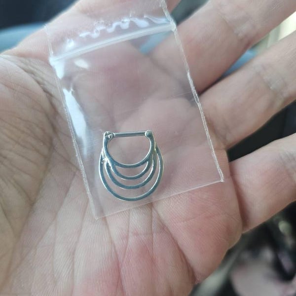 Flat Septum Clicker Ring – Available in 14G (1.6mm) & 16G (1.2mm) Sizes ...