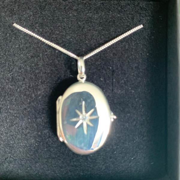Personalised Sterling Silver Oval Star Locket Necklace With Photos - Etsy
