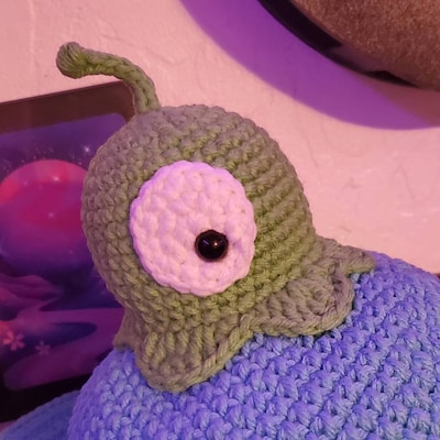 Crochet Pattern Brain Slug Headband - Etsy UK