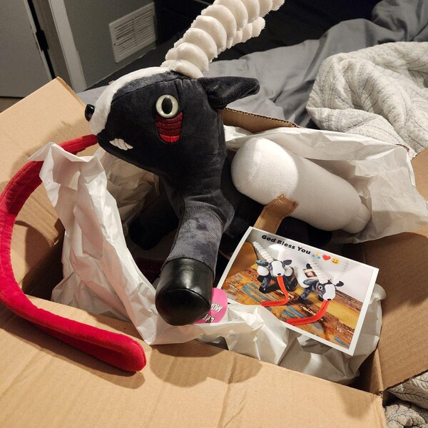 Zombie Goatz Plush From Goat Simulator, Custom Plush Glow in the Dark ...