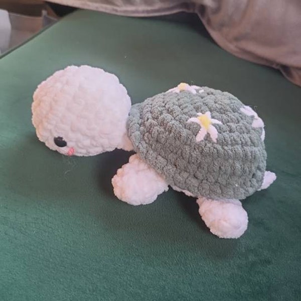 Daisy Purple Turtle No Sew Crochet Pattern, No Sew Amigurumi Crochet ...