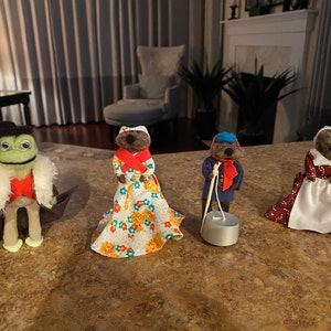 Hetty Muskrat the Puppet Christmas Muppet Emmet Otter's | Etsy