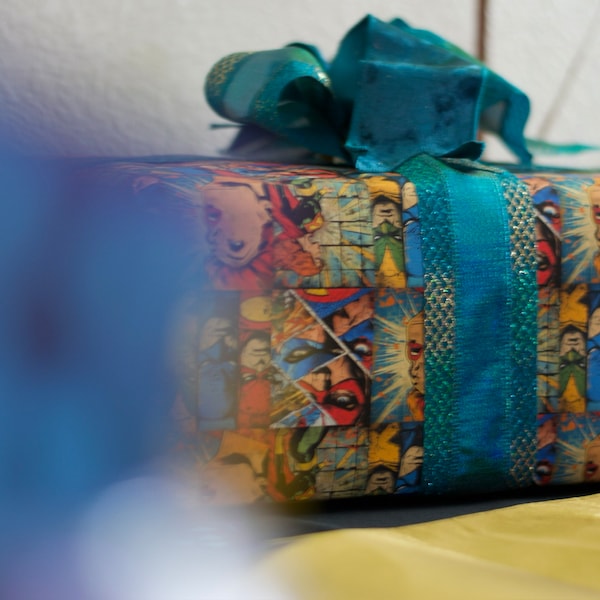 Circuit Board Wrapping Paper Geek & Nerd Gift Wrap for Tech Engineers ...