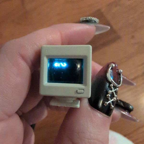 Miniature CRT Monitor: Retro MS-DOS Desktop Decor - Etsy