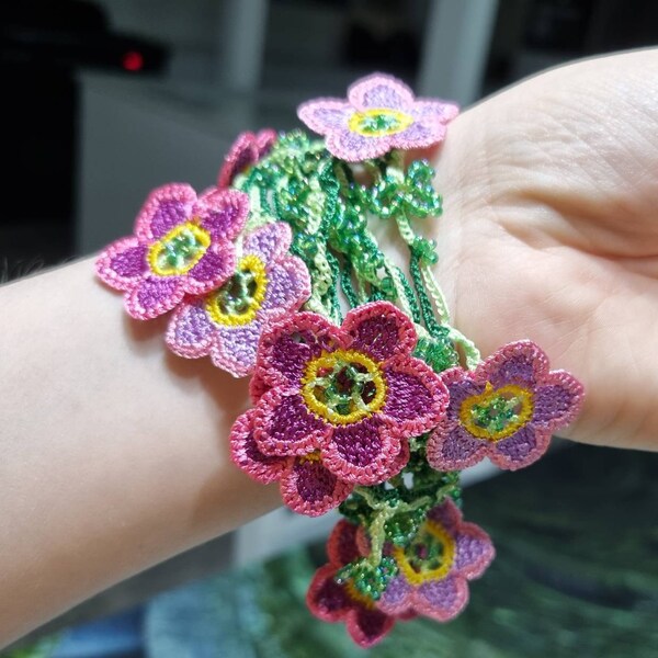 Flower Necklace, Crochet Jewelry, Crochet Chocker, Colorful Strand ...