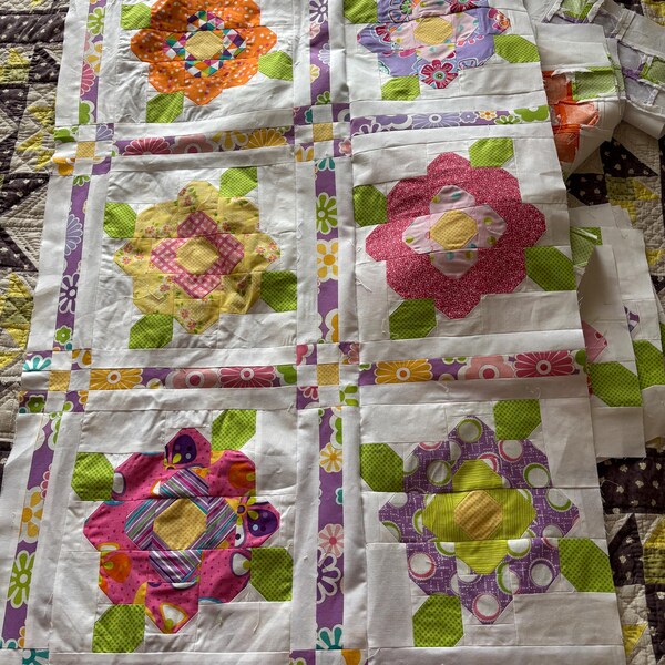 Flowering Patchwork Quilt Kit - Pattern Designed by Crinkly Quilts - Fabric Used is Endpaper by ...