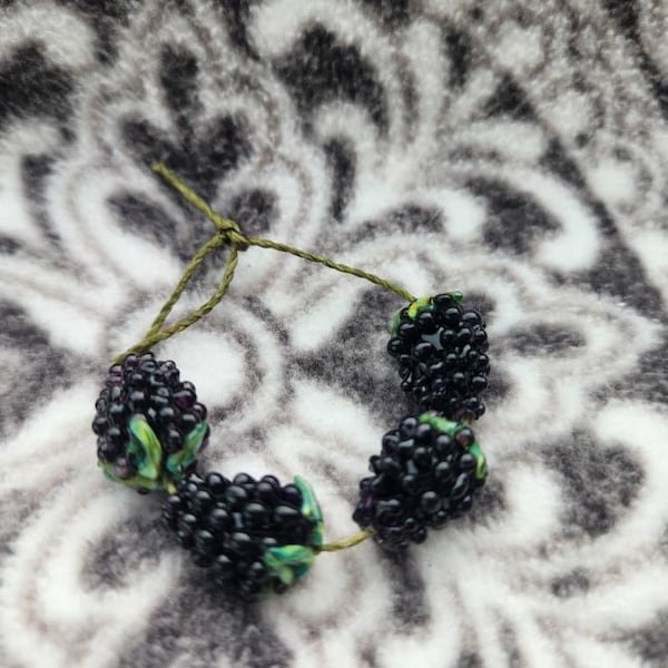 SUPER SPECIAL RASPBERRIES Glass Beads, 11mm Faery Raspberries Limited ...