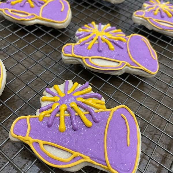 Cheer Megaphone & Pompom Cookie Cutter - Etsy