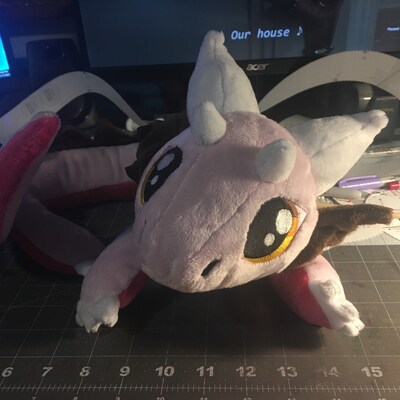 Dragon Eyes 11 Machine Embroidery File Design for Plush 7 Sizes Nose ...