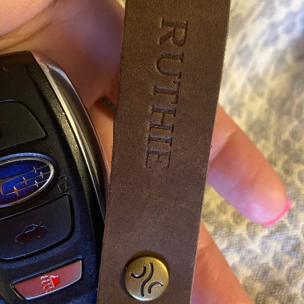 Personalized Leather Keychain | Rivet Closure With Keyring ...