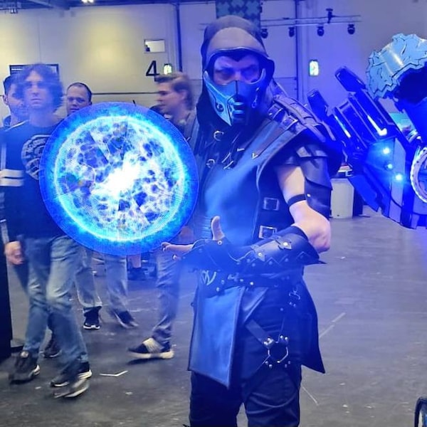 Fire Bending Anime Power - Cosplay 3D Holographisch Hand Fan Mk.II ...