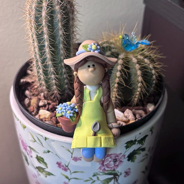 Plant Lady Potsitter- Flower Pot Sitter- House Warming Gift - Plant ...