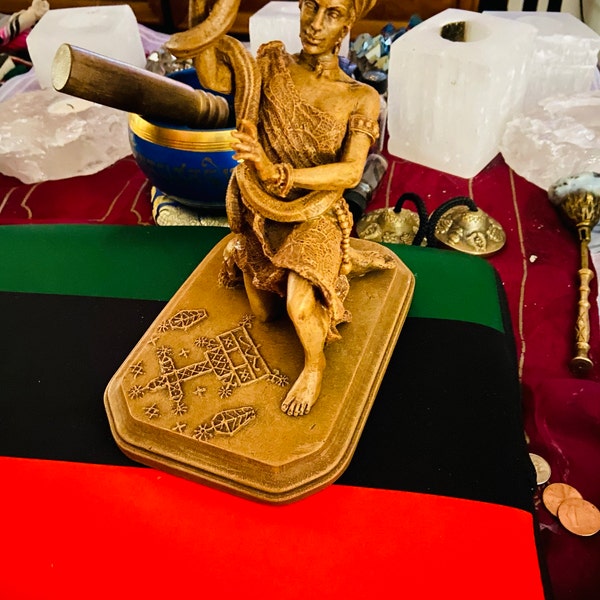 Marie Laveau, Voodoo Queen of New Orleans Statue, Hand Painted Resin ...