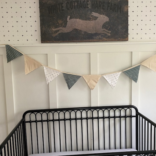 Vintage Farmhouse Sign: White Cottage Hare Canvas Art - Etsy