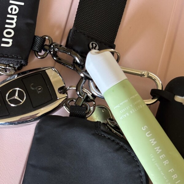 Summer Fridays Lip Butter Balm Keychain Cap | Lip Balm Not Included ...