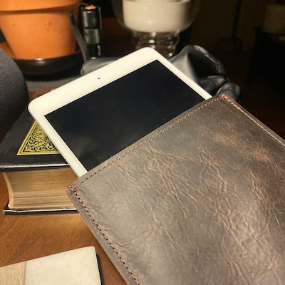 Custom Engraved iPad Case Personalized Leather Apple Pencil iPad Case ...