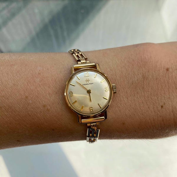 Vintage Early 1970s Wind Up Square Shaped Dial Rolled Gold Dainty