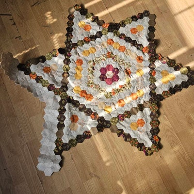 Montana Primrose Quilt Pattern Edyta Sitar Fabrics Laundry Basket ...