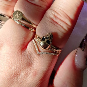 Chevron Ring / 14k Gold Diamond Chevron Ring / V Shaped Stackable ...